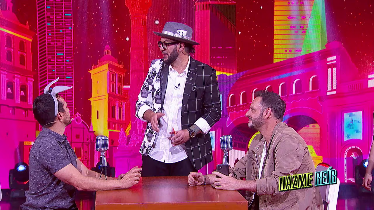 Fastlicht se aplica un autogol con chiste de Melón y Melames | Shows Me ...