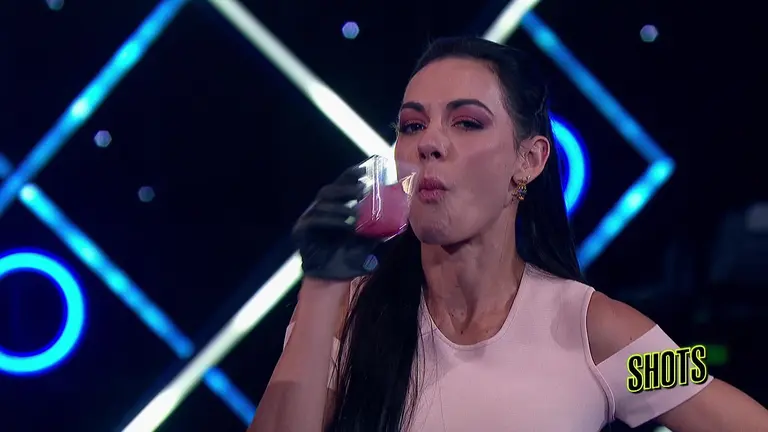 Katelen casi canta Oaxaca por culpa de los shots con molleja | Shows Me ...