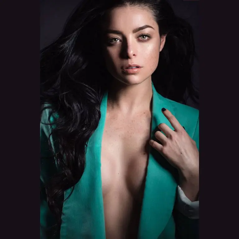 Violeta Isfel desafia la censura en Instagram con esta foto junto a su ...