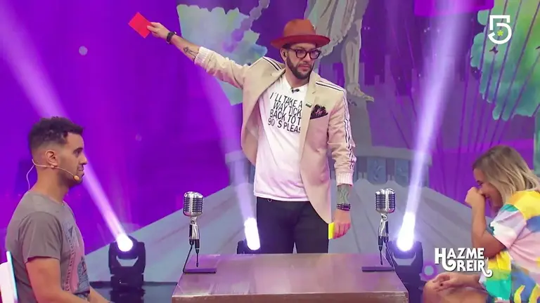 Zel nos enseña diferentes tipos de té y termina en el sillón de la ...