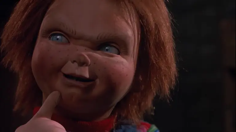 ¿Chucky, el muñeco diabólico, entró al ejército? Entérate | Canal 5 ...