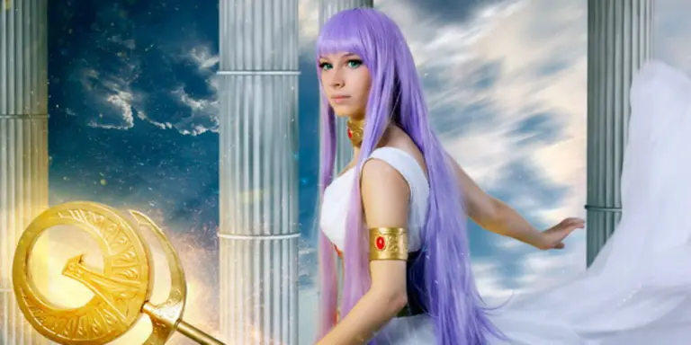 Los cosplay de Athena para elevar tu cosmos | Canal 5 Home Noticias ...