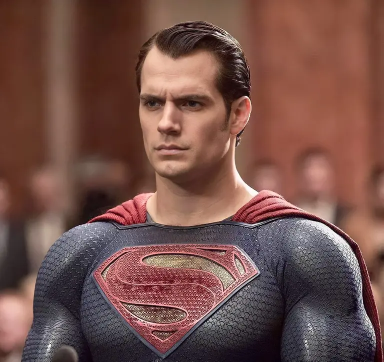 Henry Cavill confirma con una imagen su regreso como Superman | Canal 5 Home Peliculas | Canal5