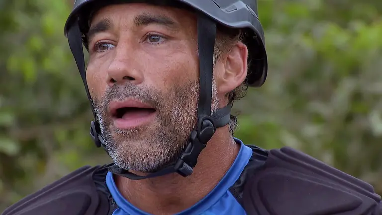 ¡Revive el Reto del León de la Aldea entre JuanJo y Adrián Di Monte! | Shows Reto 4 Elementos ...