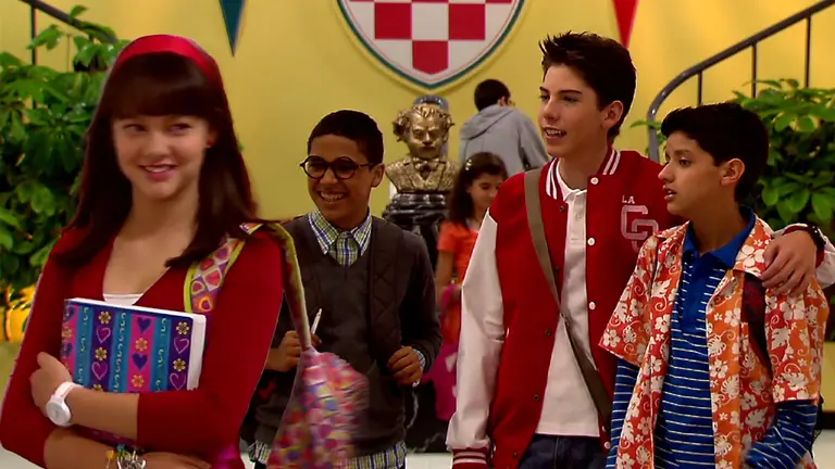 Ángel, Beto y Monche se pelean por el amor de Clara en 'La CQ' | Series ...