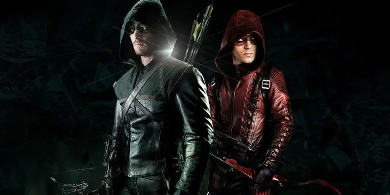 Stephen Amell apoya a Colton Haynes | Canal 5 Home Series | Canal5