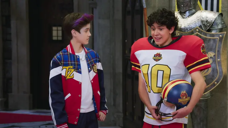 Tomy Zombie Capítulo 4: El capitán | Series Tomy Zombie | Canal5