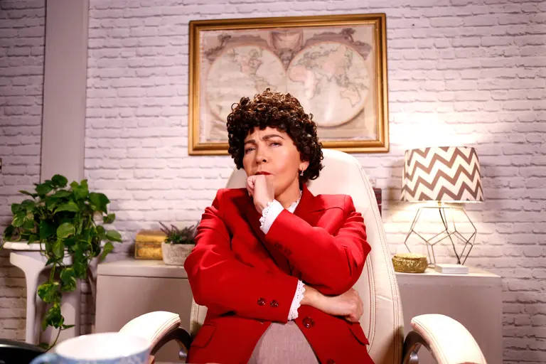 Doña Lucha te dice de qué trata 'DL & Compañía' | Shows Canal 5 | Canal5