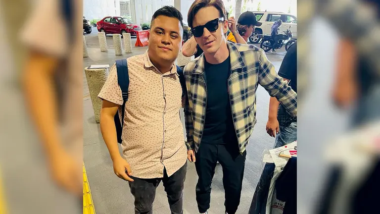 Drake Bell celebró su cumpleaños en México conociendo a sus fans ...