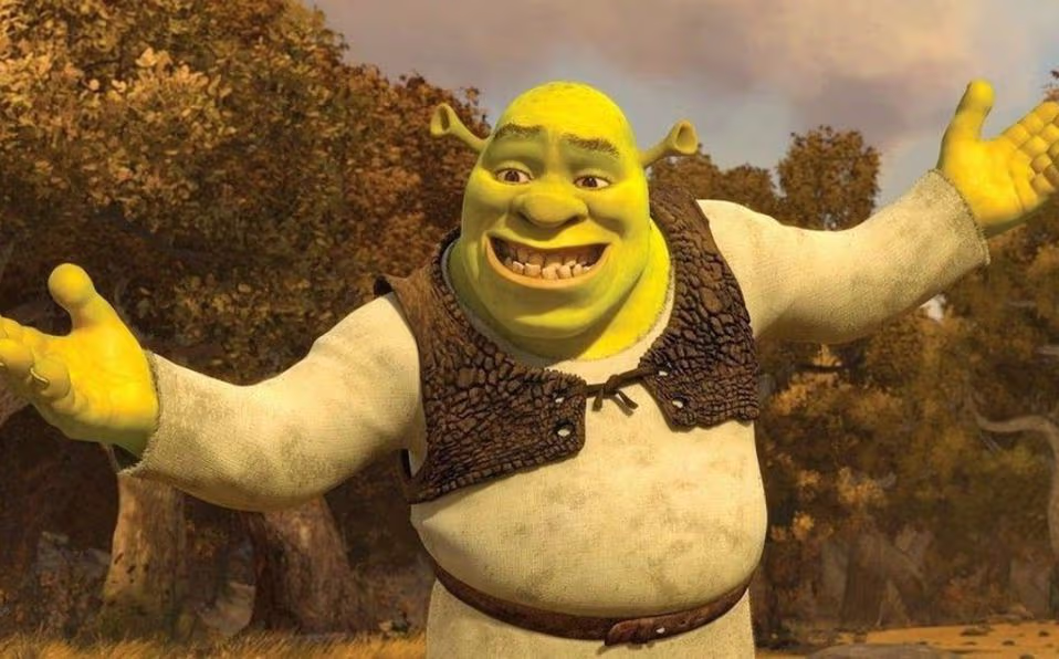 ¿Es un papucho? Photoshopean cara de Shrek con proporciones perfectas ...