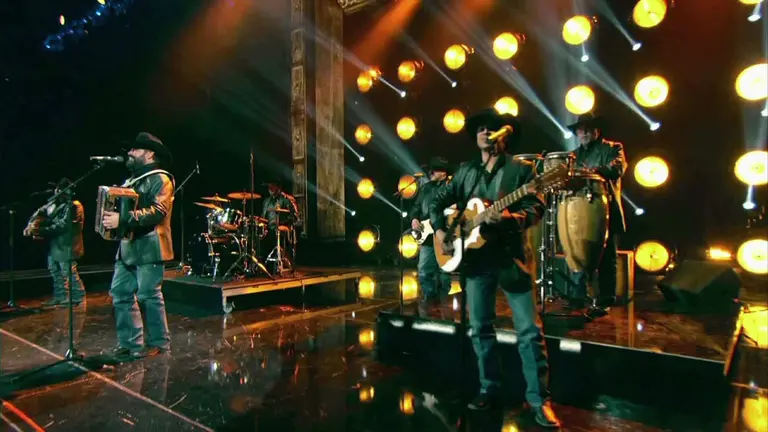 PV Premio Lo Nuestro | Shows Canal 5 | Canal5