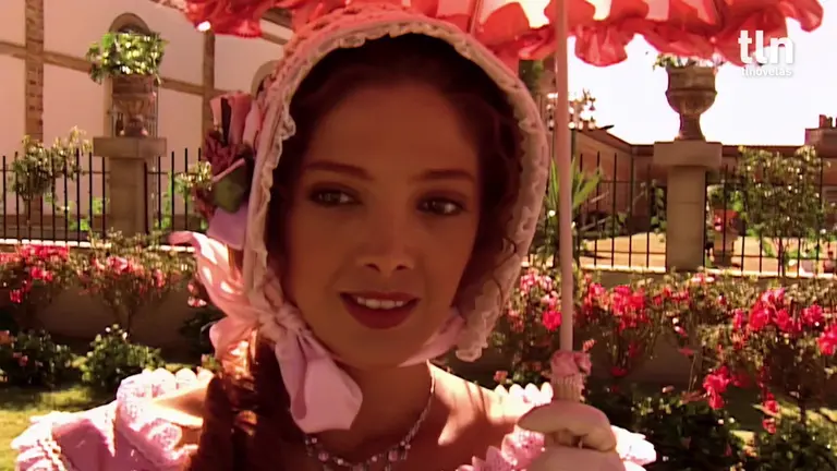 Amor real 2/2 7: Matilde tiene la esperanza de volver a saber de Adolfo ...