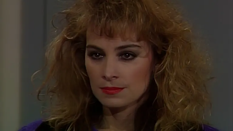 Simplemente María 61 2/2: Lorena hará todo por separar a Laura de José ...