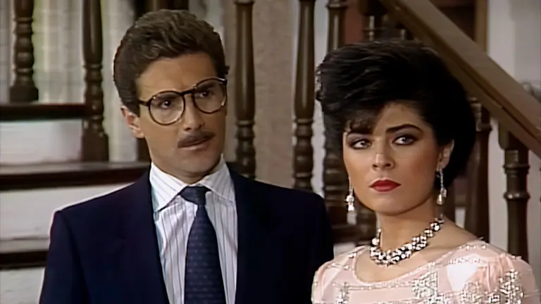 Simplemente María 65 2/2: ¿Juan Carlos logrará poner a María en contra de Víctor? | Shows ...